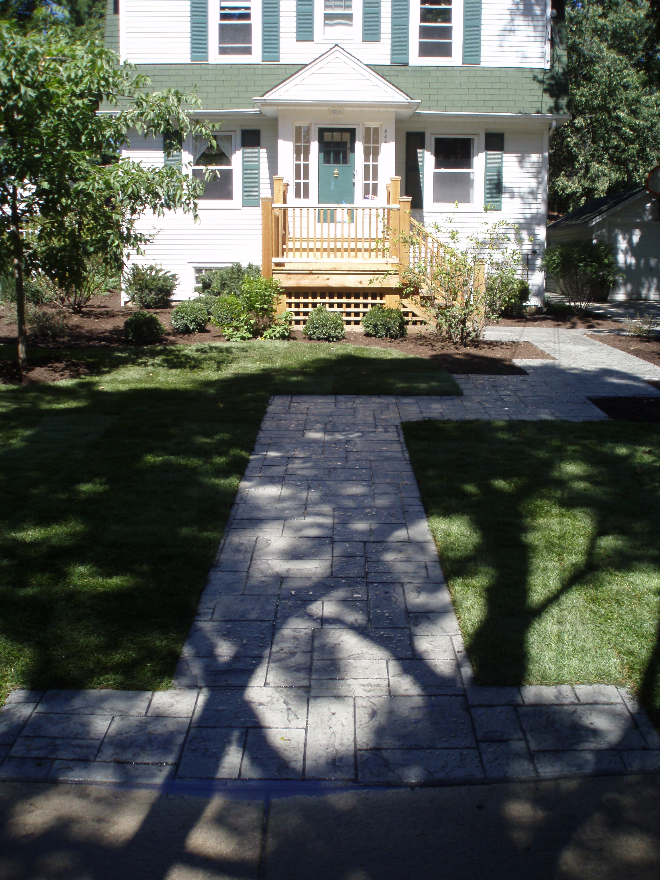 Front Yard Journey – DRT Landscape Design